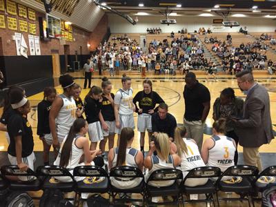 Girls state basketball: Gilbert holds off rival Highland | Sports ...