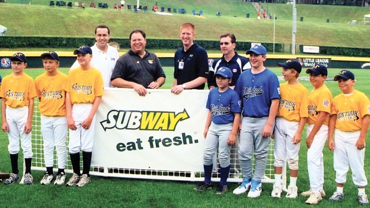 Resident teams up with Subway's Jared for golf tournament | Ahwatukee ...