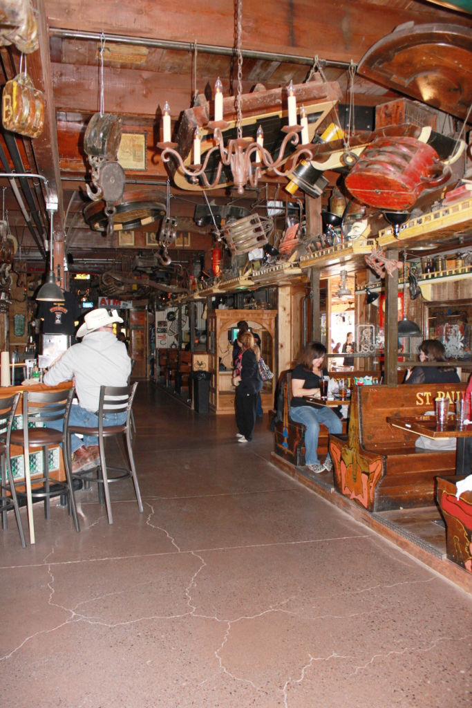 Long-time Tempe watering hole re-opens as The Mission @ Minder Binder ...