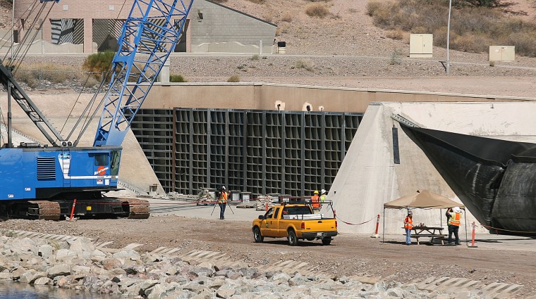 Photos: Town Lake Dam Repair | Tempe | eastvalleytribune.com