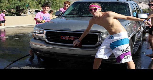 Washing away the fear: DV boys XC squad raises money for breast cancer ...