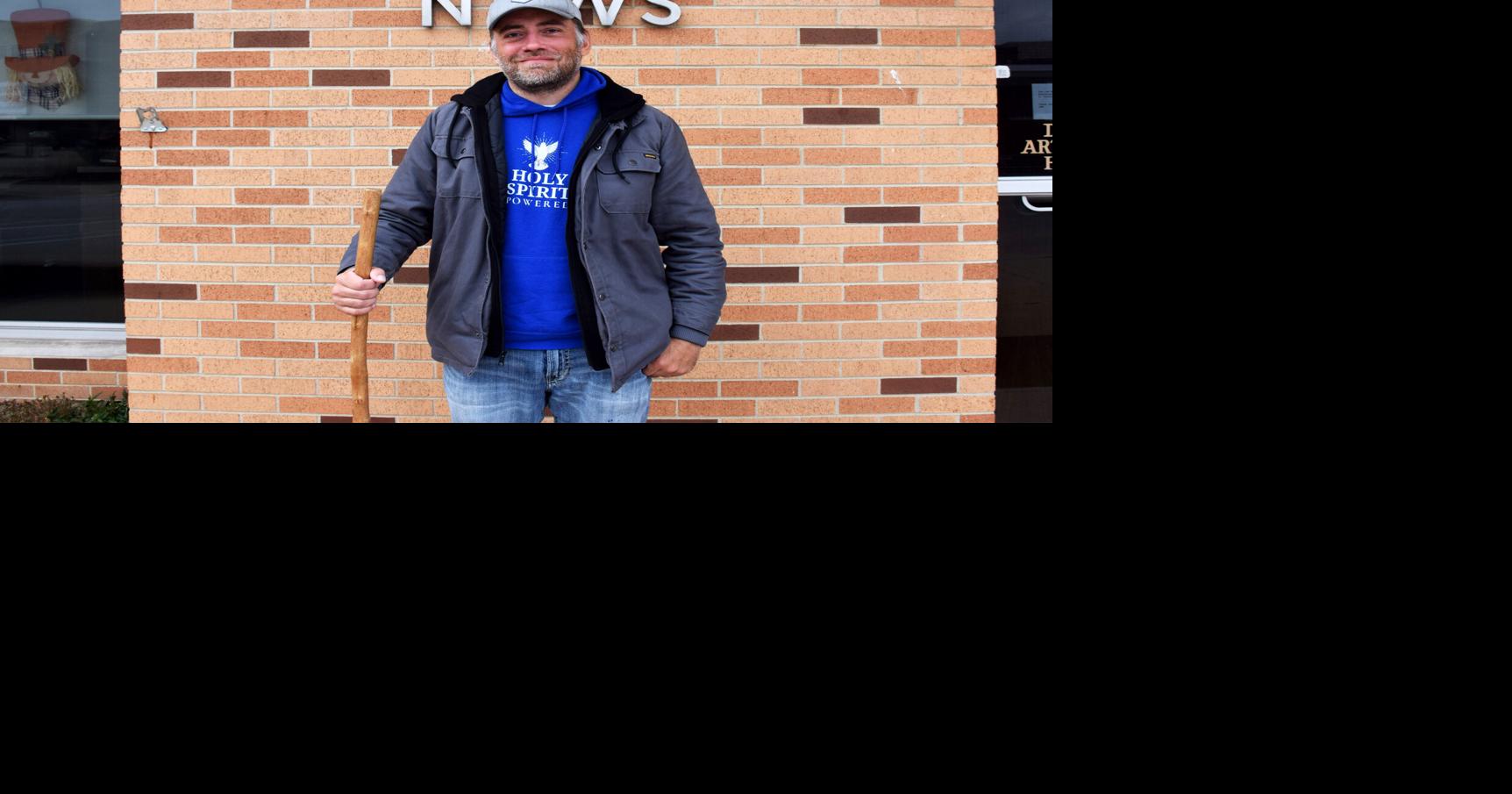 Indiana man passes through Effingham on walk across America | Local ...