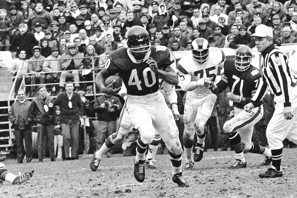 Gale Sayers, the Chicago Bears’ Hall of Fame running back, dies at 77 ...