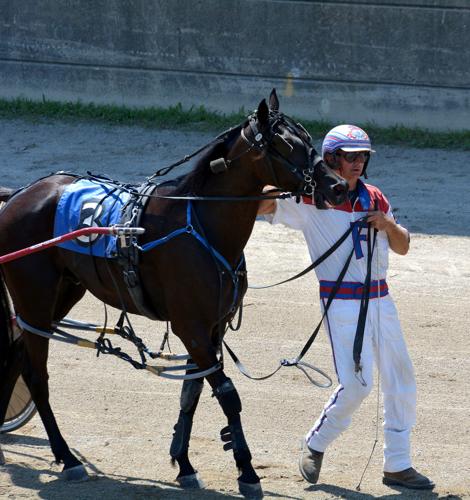 Fairley picks up milestone 100th win in Monday's races at Effingham ...