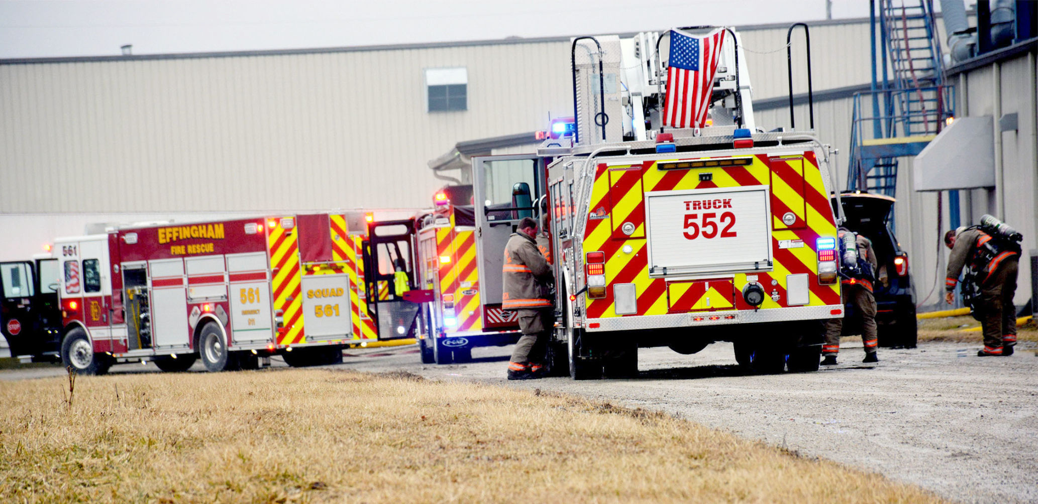 UPDATE: Firefighters respond to Quad Graphics in Effingham Saturday ...
