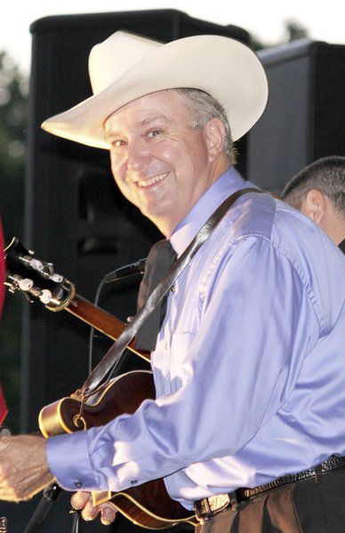 Bluegrass legend David Davis to appear in Vandalia | Local News ...