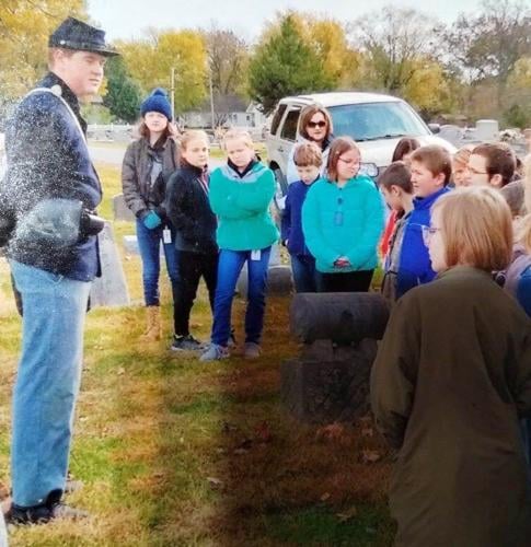 Cemetery tour brings history to life for students | Local News ...