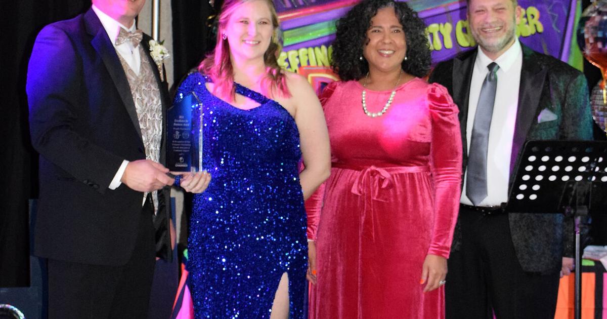 Mary Ellen Eversman named 2024 Effingham Daily News Citizen of the Year ... Mary Ellen Eversman named 2024 Effingham Daily News Citizen of the Year ...