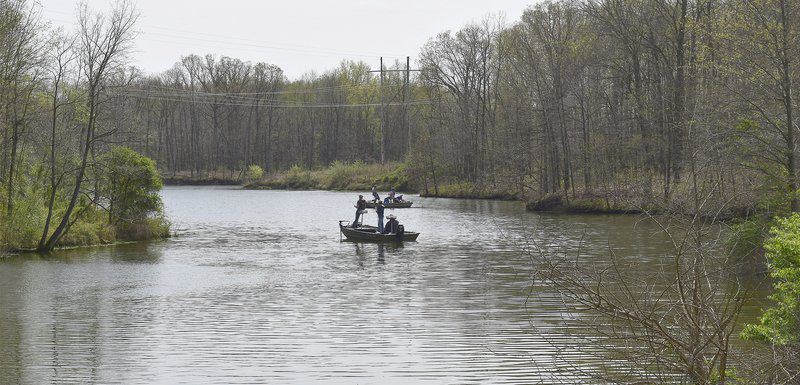 Bass tournament draws young anglers to Newton Lake | Local News ...