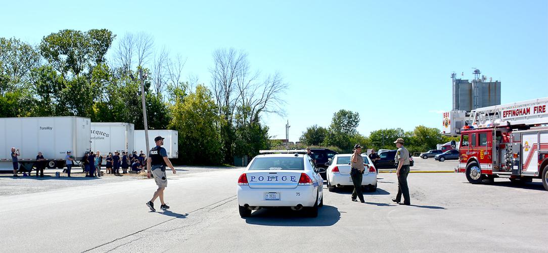 Firefighters respond to Quad Graphics | Local News | effinghamdailynews.com