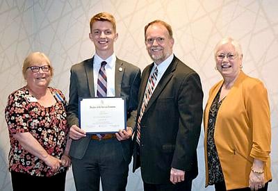 DAR Good Citizen winner honored at ILDAR State Conference | Community ...