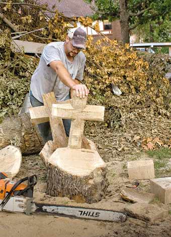 Chainsaw Christians cut crosses from tornado stumps | Archives ...