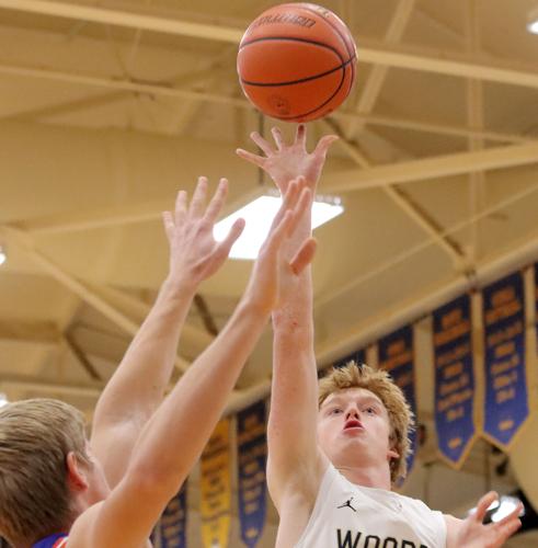 Teutopolis dominates second half in win over over Newton | Local Sports ...