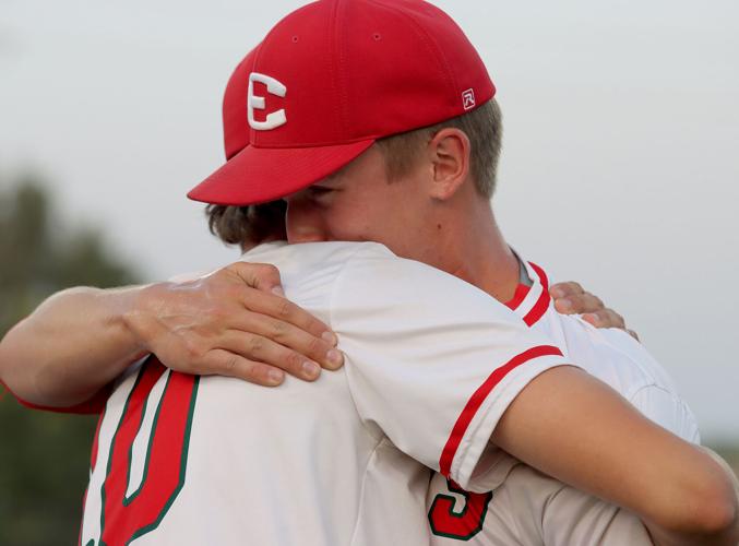 STATE-BOUND HEARTS: Effingham prepares for Grayslake (Central) in state ...