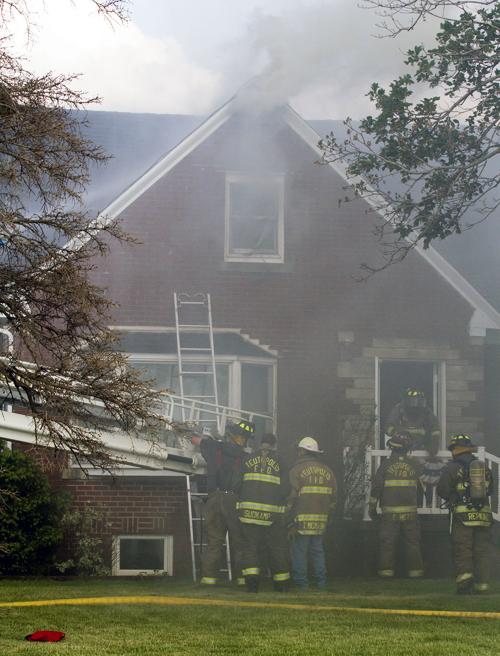Firefighters respond to house fire near Montrose | Local News ...