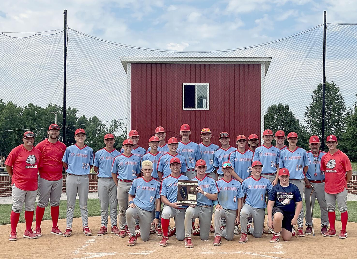 BULLDOGS WIN REGIONALS: St. Anthony upsets Teutopolis to win Class 2A ...