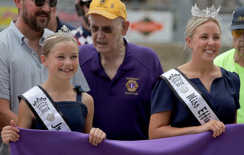 ROYALTY: Miss Effingham County Kyandra Zerrusen and Junior Miss ...