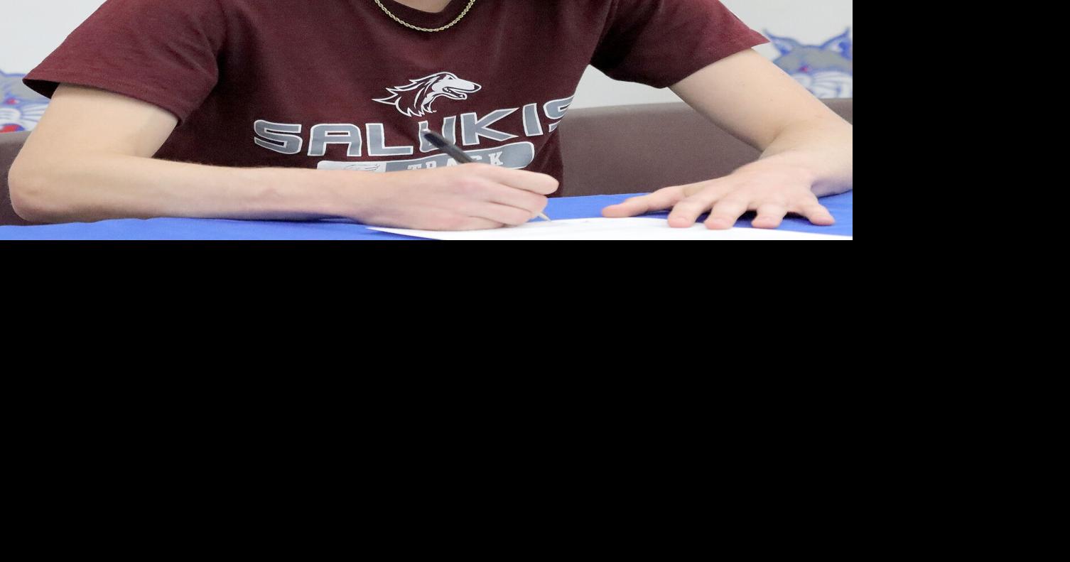 COLLEGE SIGNING: Robertson signs with Southern Illinois-Carbondale ...