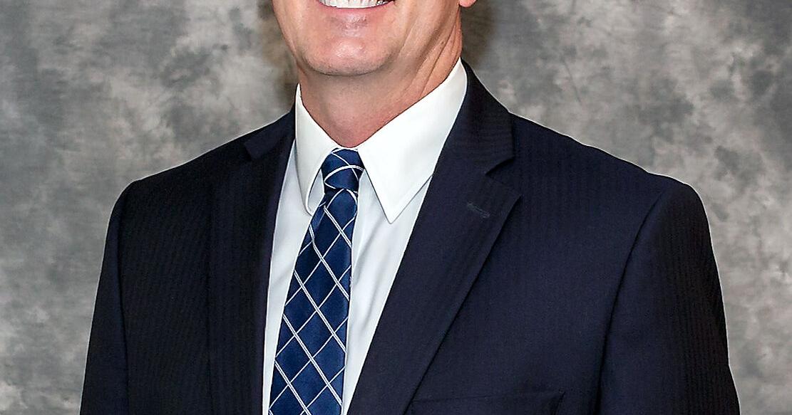 Stacy Moore celebrates 20 years at Peoples State Bank | Community ...