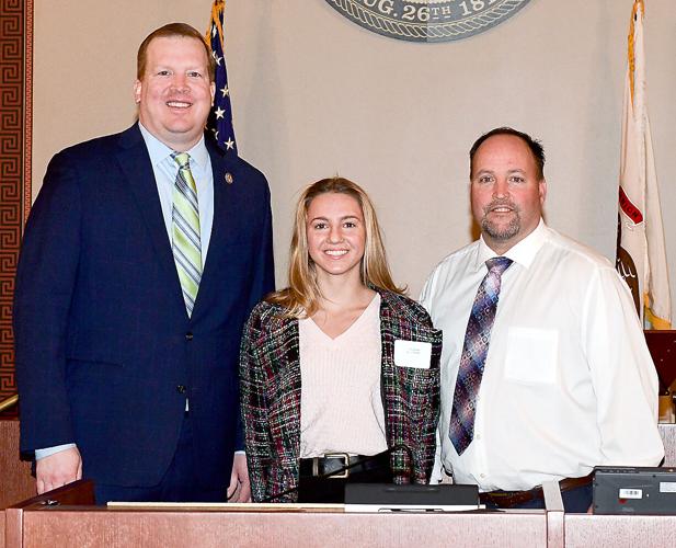 Plummer welcomes students to Capitol to learn about lawmaking process ...