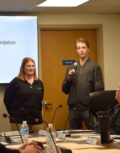 County partners with Discover Downstate Illinois tourism bureau | Local ...