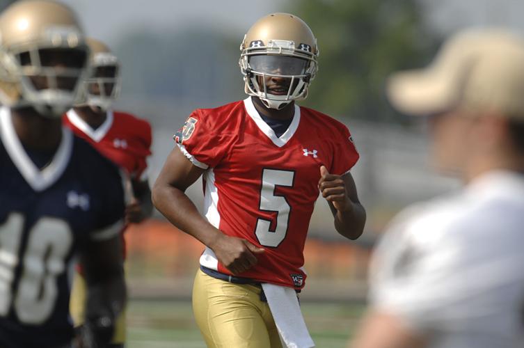 Everett Golson unfazed by talk of Notre Dame's quarterback competition ...