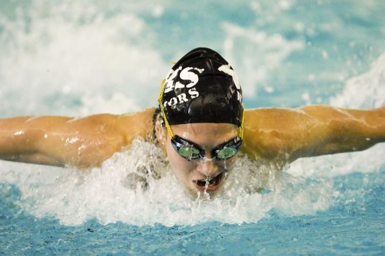 Swimmer Robinson is shooting for her own championship | High School ...