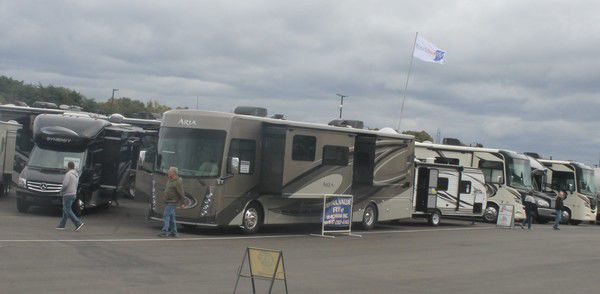 Midwest RV Super Show kicks off in Elkhart | News | elkharttruth.com