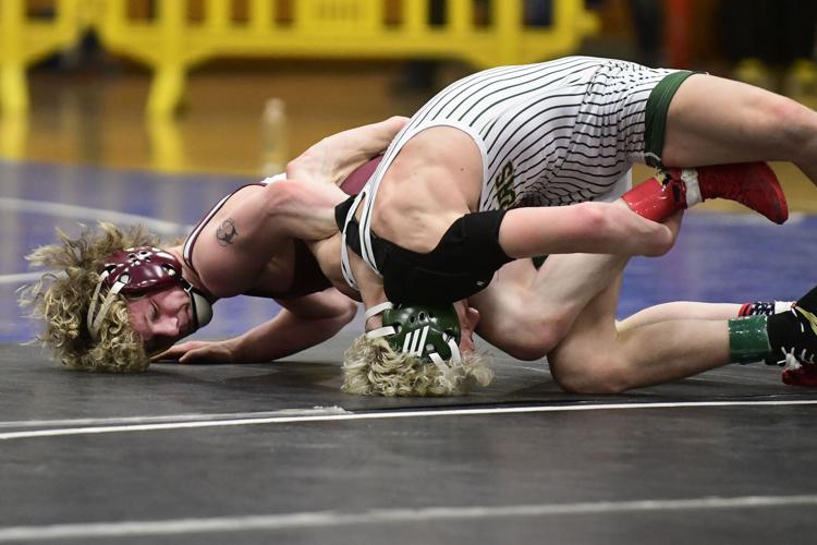 Past winners impress at Elkhart Sectional | Sports | elkharttruth.com