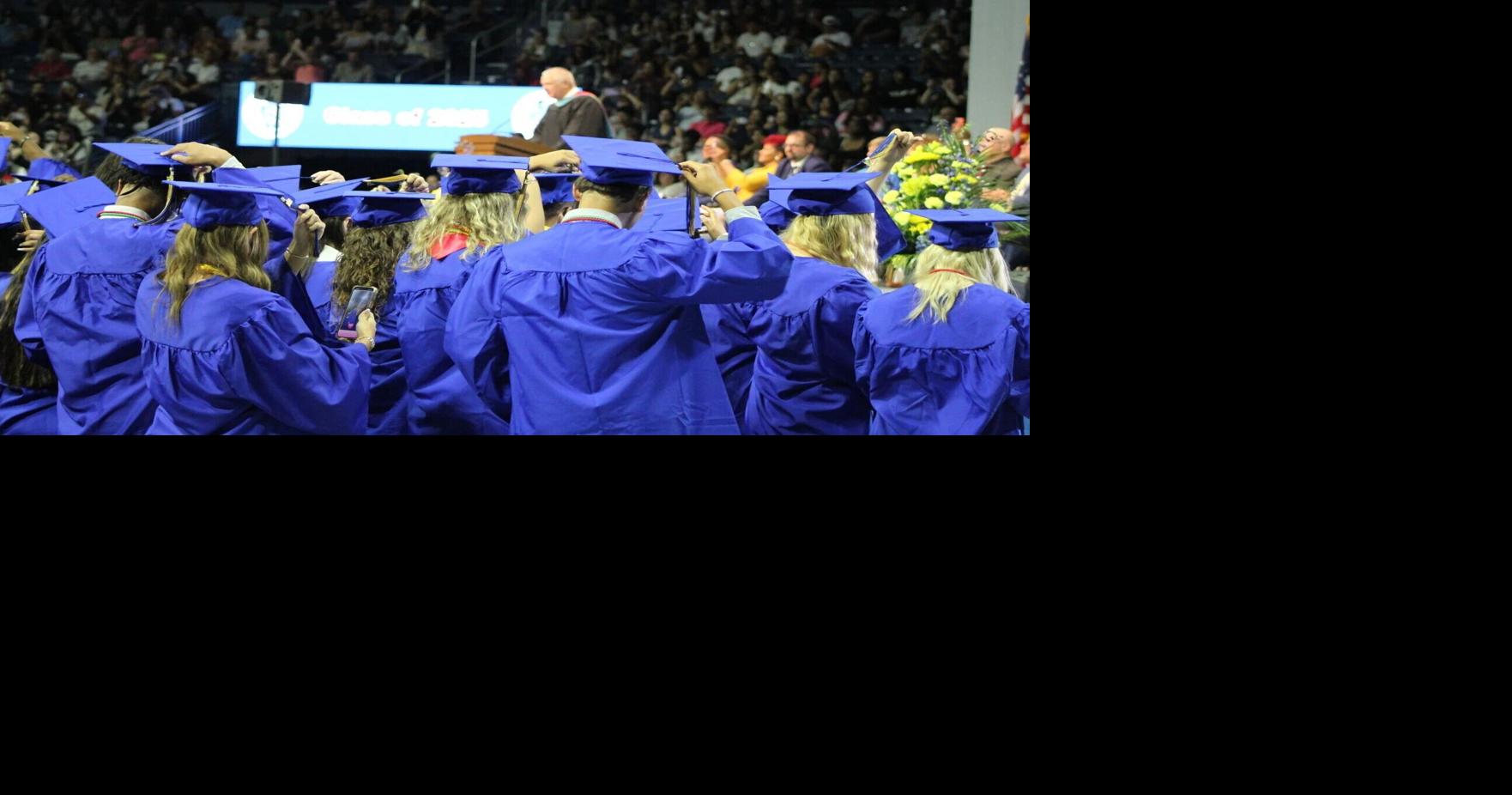 Indiana high-schoolers set record graduation rate | News | elkharttruth.com