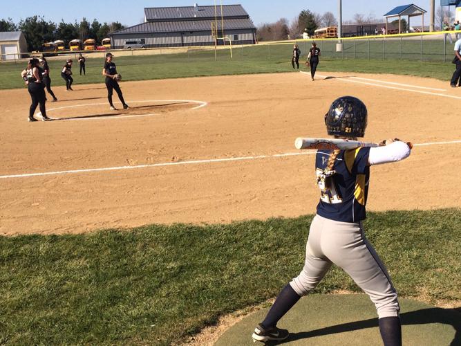 Alexis Zook does the little things to make Fairfield softball successful | Sports | elkharttruth.com