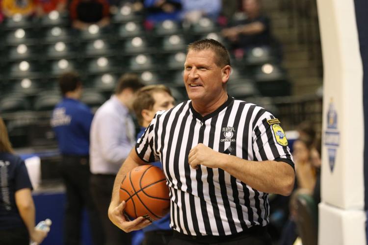All the right calls: Referee Dave Spencer works his way into three ...