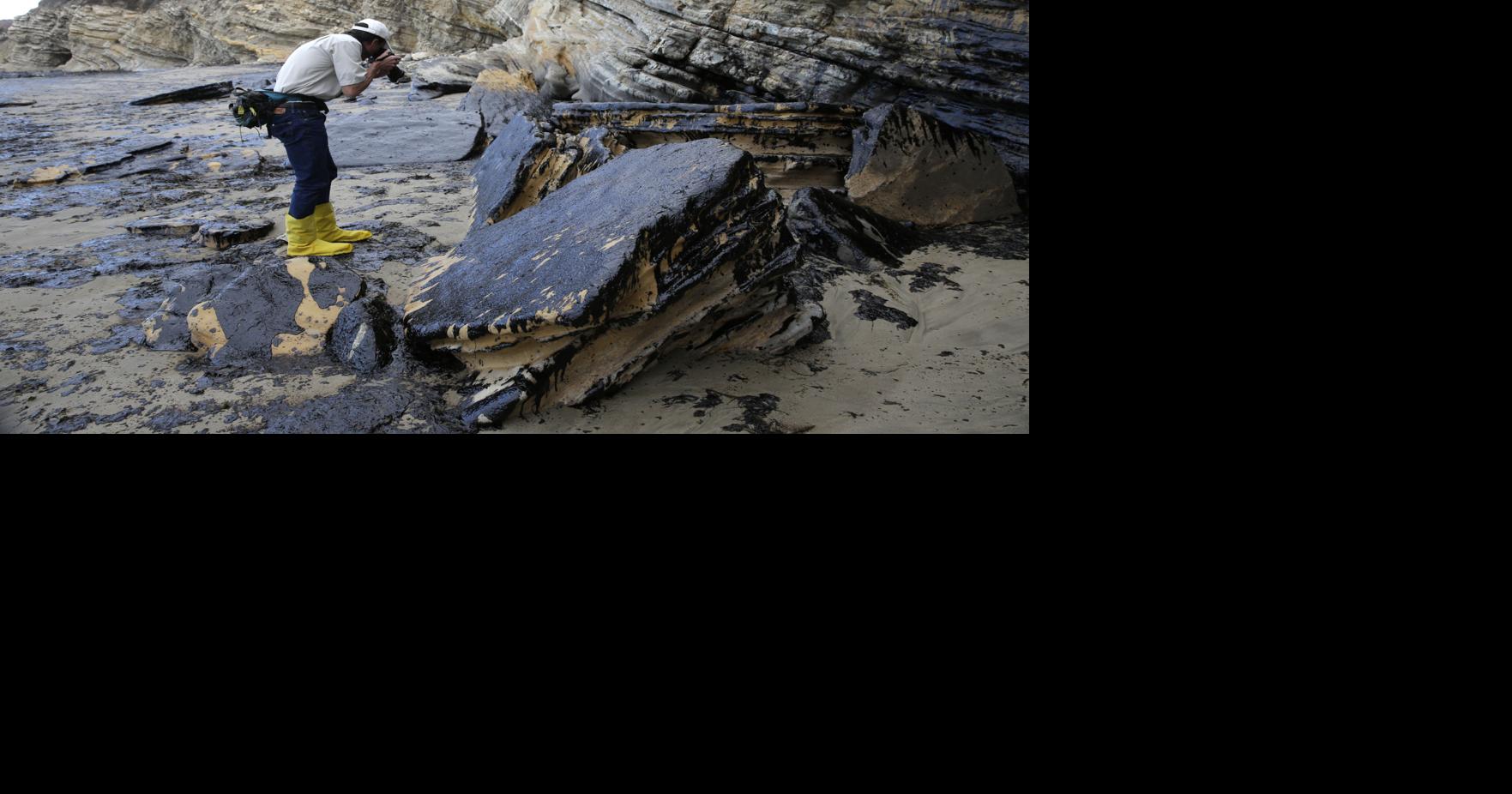 Trucks will move oil stored after California pipeline break | Archives ...