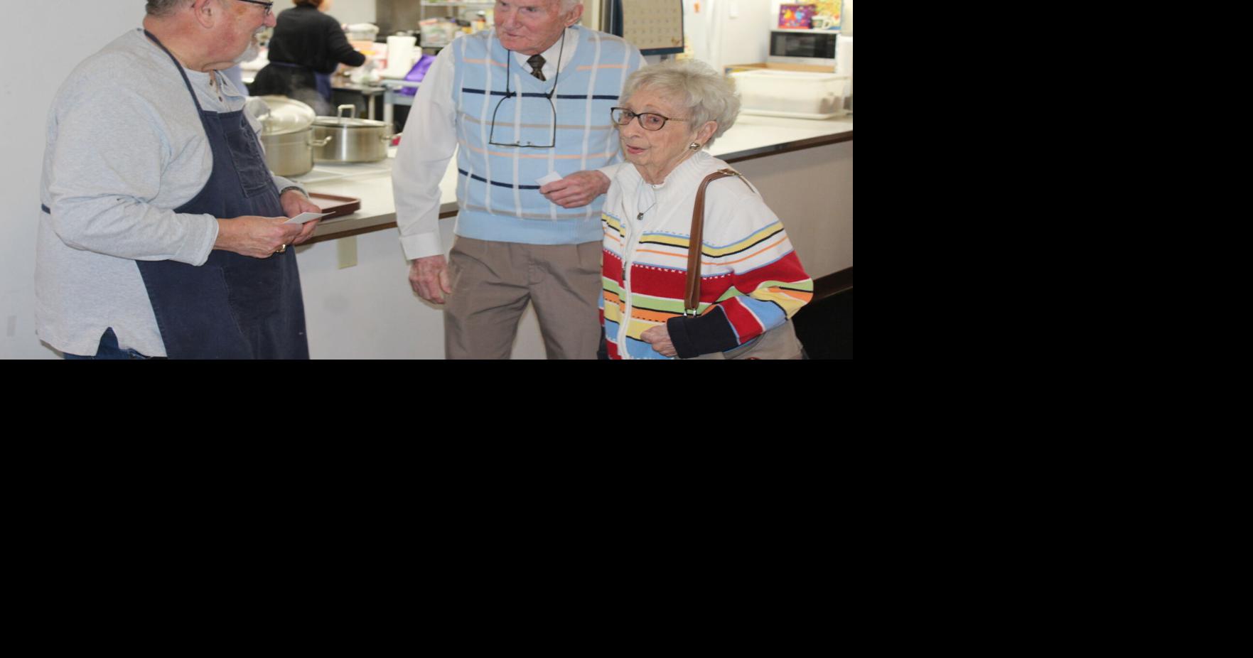Susanna's Kitchen gets donation from Class of '48 | Elkhart ...