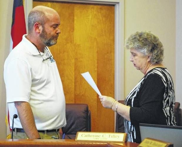 Jeff Eidson appointed Elkin commissioner to fill vacancy; citizens, commissioners concerned ...