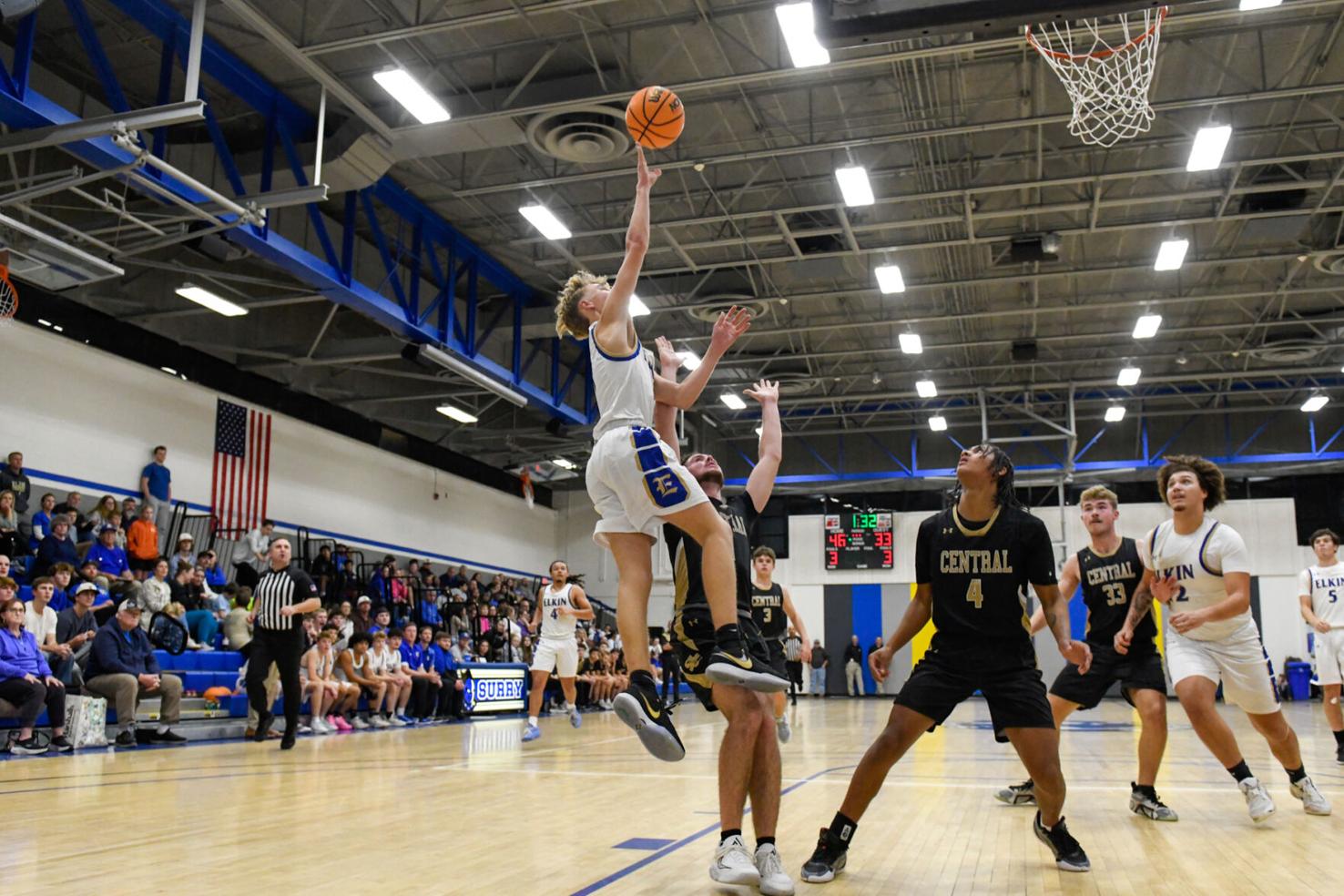 Pelkey's 37-point night leads Elks to victory in season opener | Sports ...