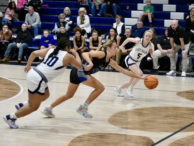 Lady Elks take down the MA Bears on the road | Sports | elkintribune.com