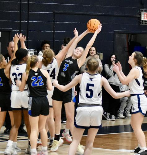 Lady Elks take down the MA Bears on the road | Sports | elkintribune.com