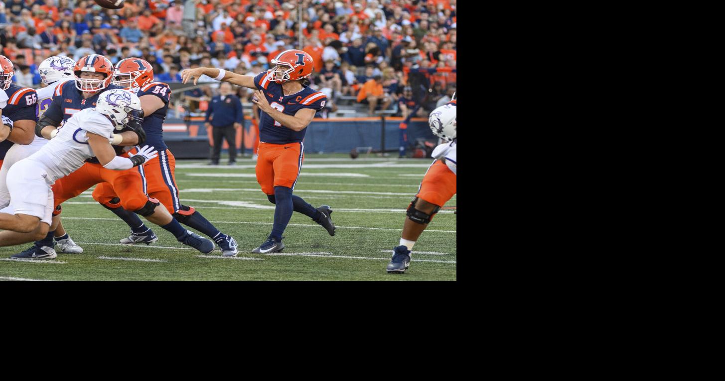 Illinois rides win streak to 1st top-10 ranking since 2001