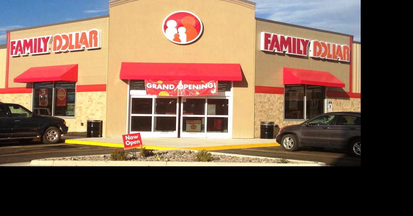 New Family Dollar location holds grand opening