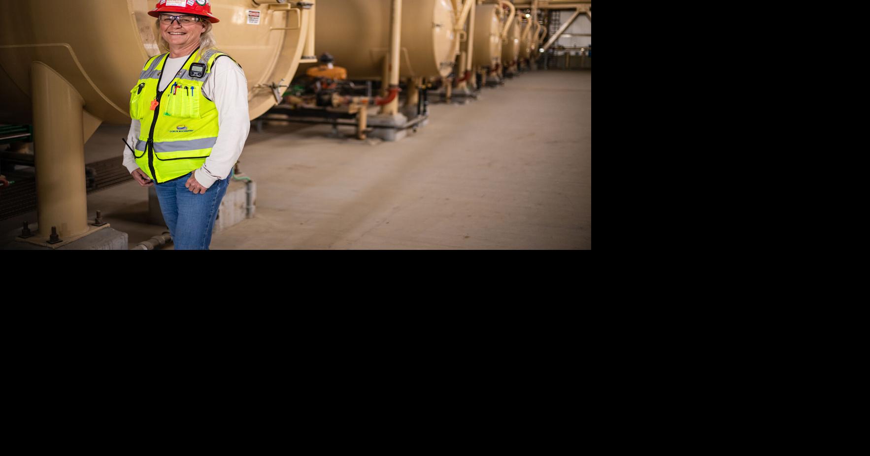 Mining association names safety honorees