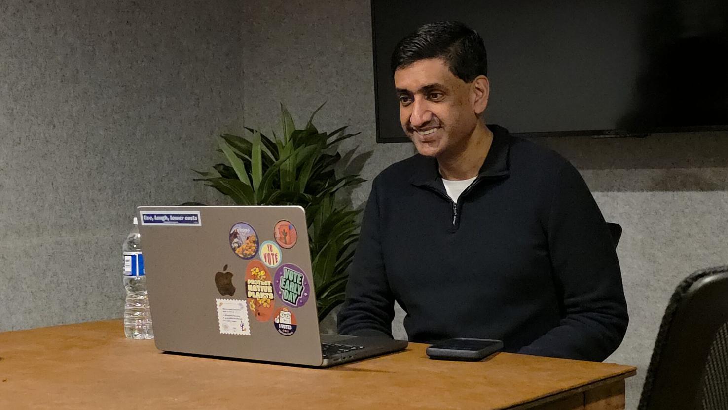 Calif. congressman with eye on White House speaks in Elko