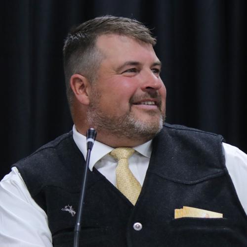 Incumbents backed by voters in primary election