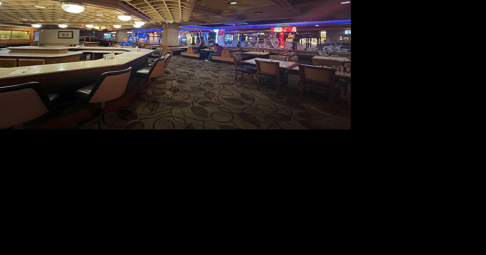 Which restaurants are open New Year's Eve, New Year's Day?