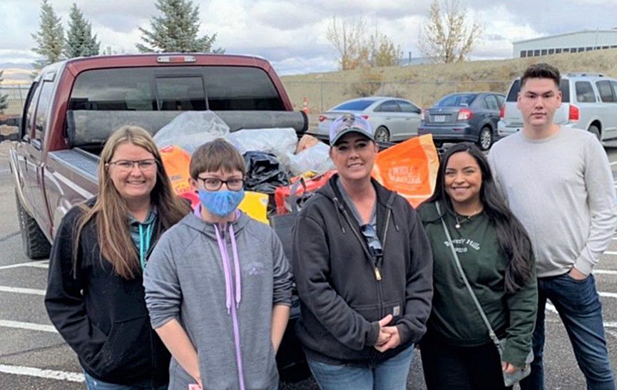 OE Federal Credit Union donates to shelter