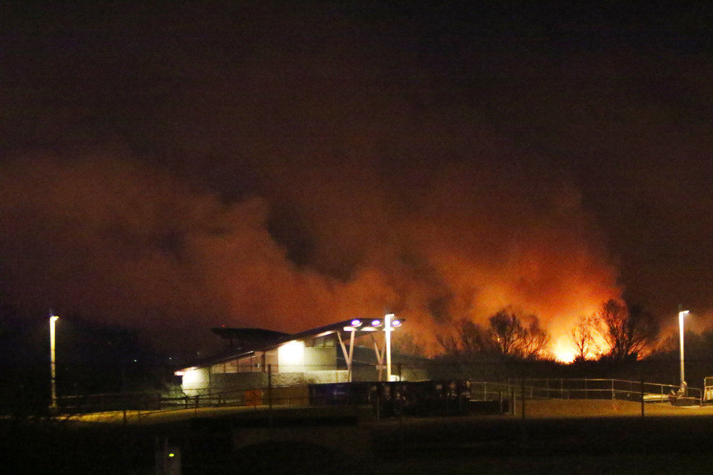 Wildfire burns wetlands area in Las Vegas