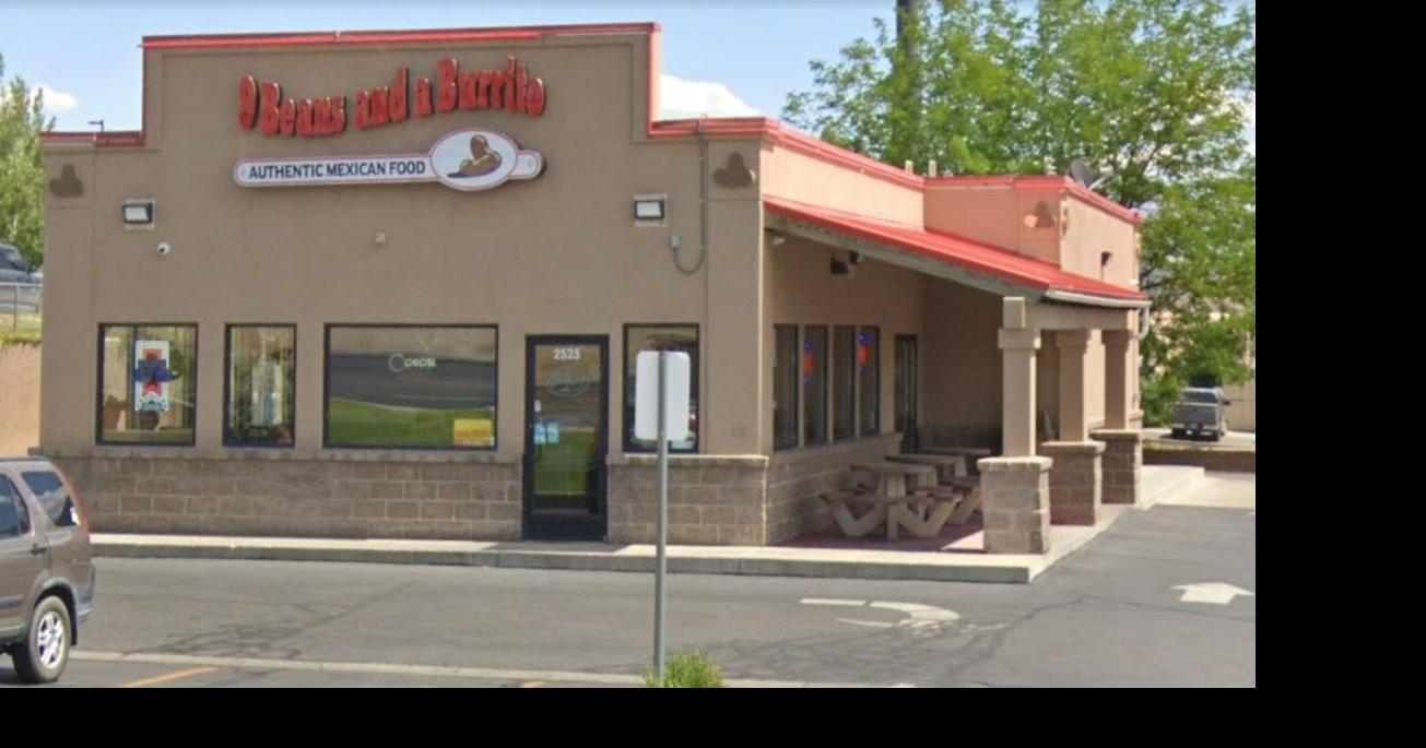 Which restaurants are open on Christmas?