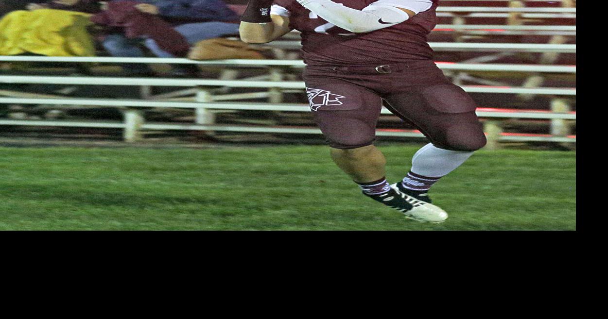 Elko opens league play against Lowry