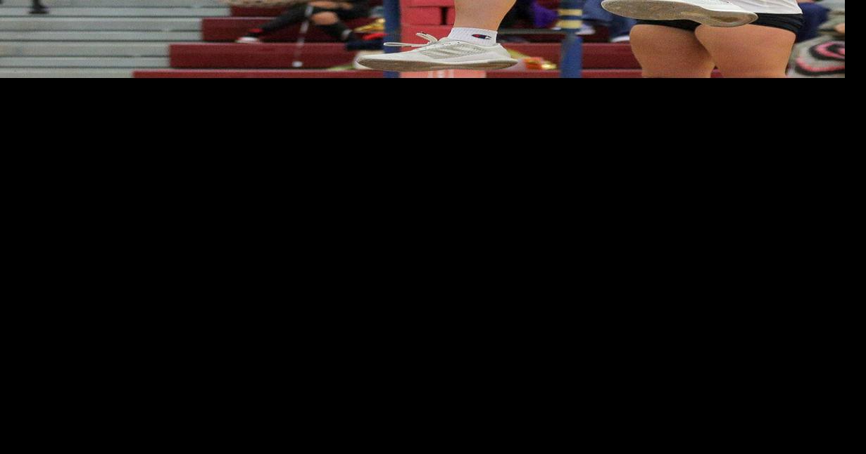Elko books No. 2 seed with 4-set win over Spring Creek