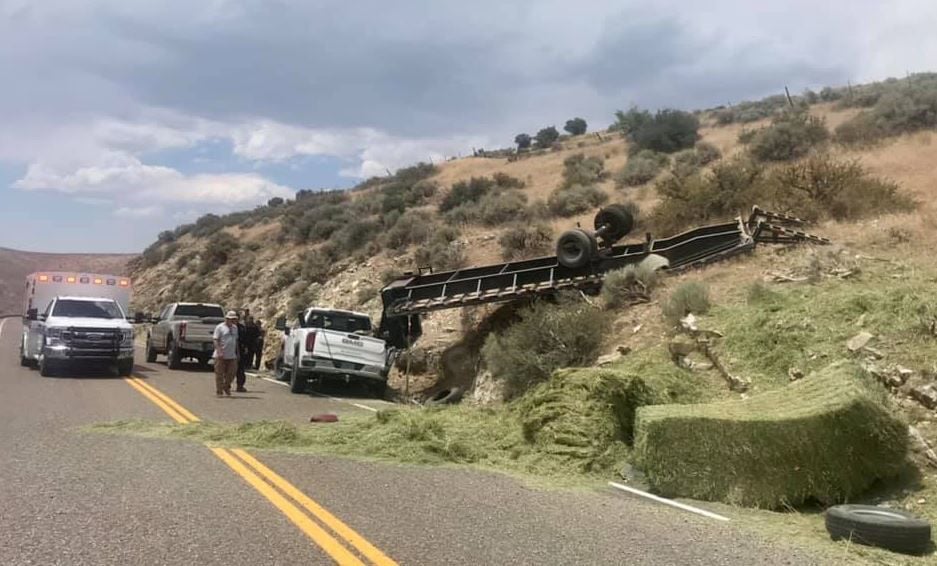 Crash spills hay at Secret Pass